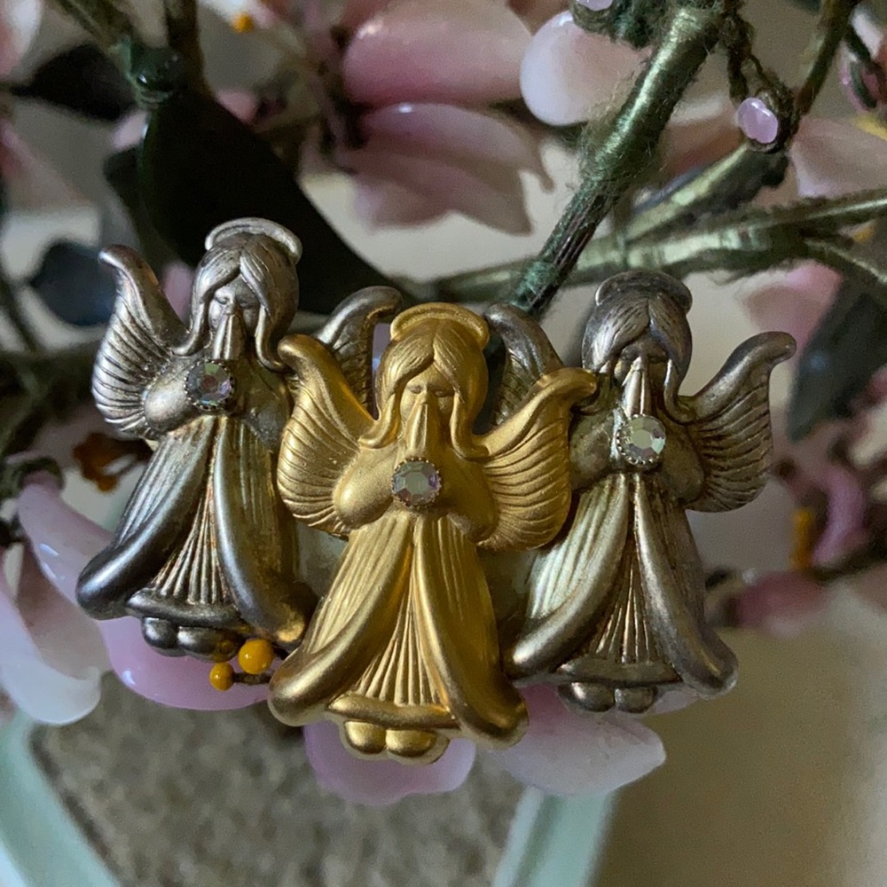 Vintage 3 Angles Brooch - Gem